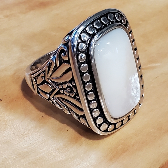Premier Designs | Jewelry | Premier Designs Mother Of Pearl Ring | Poshmark